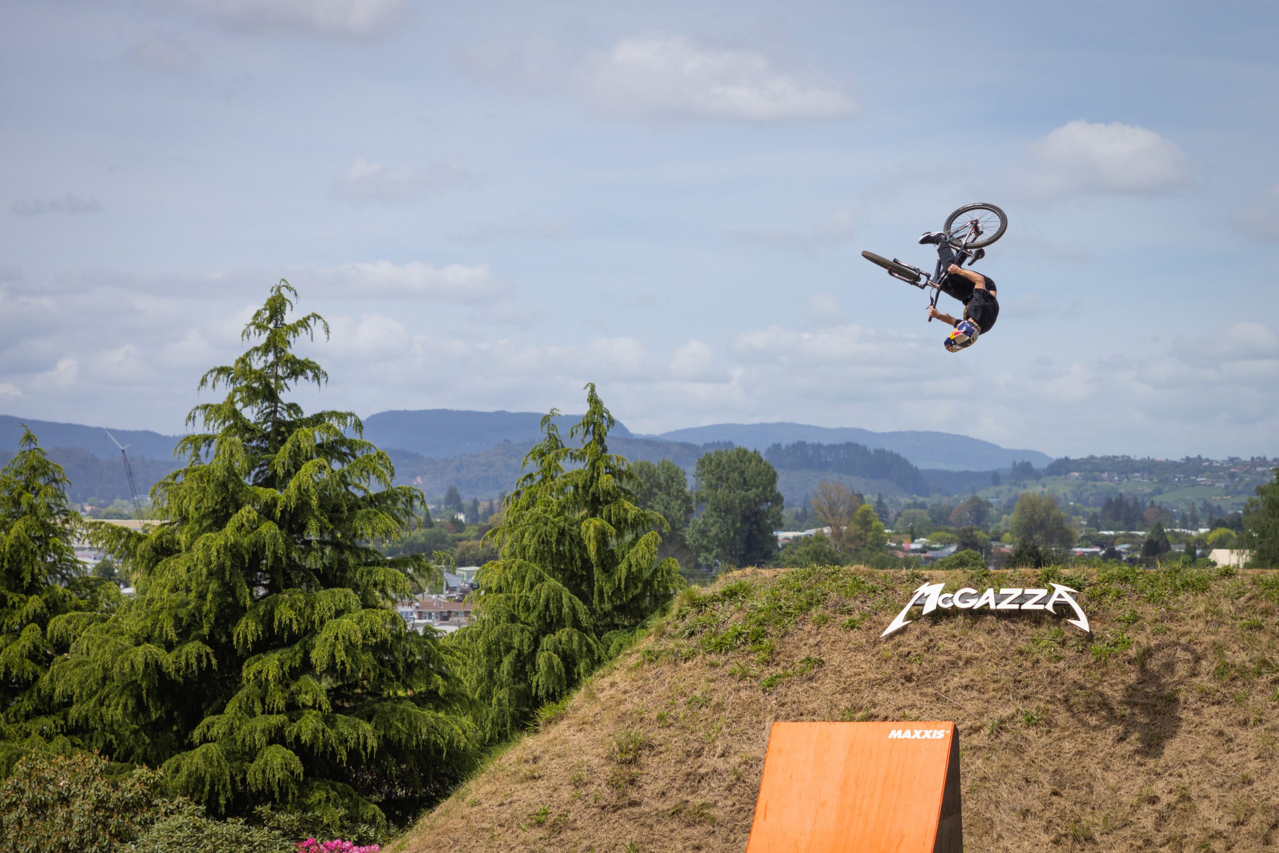 Crankworx » 9 HOURS OF LIVE MOUNTAIN BIKING COMING TO RED BULL TV FOR ...